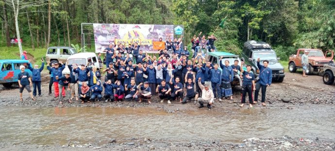 AMIL CAMP LAZISMU SE-JAWA TIMUR USUNG TEMA FUN, INTEGRITY, AND ... AMIL CAMP LAZISMU SE-JAWA TIMUR USUNG TEMA FUN, INTEGRITY, AND ...